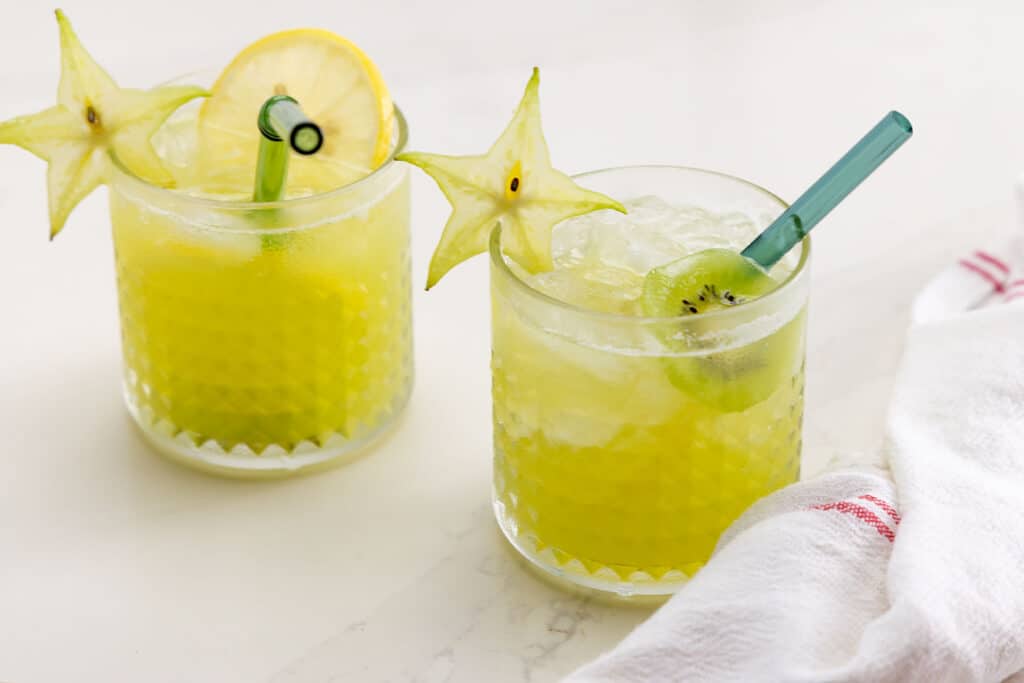 Lemonade Starfruit Kiwi Refresher Mocktail - Tia Clara