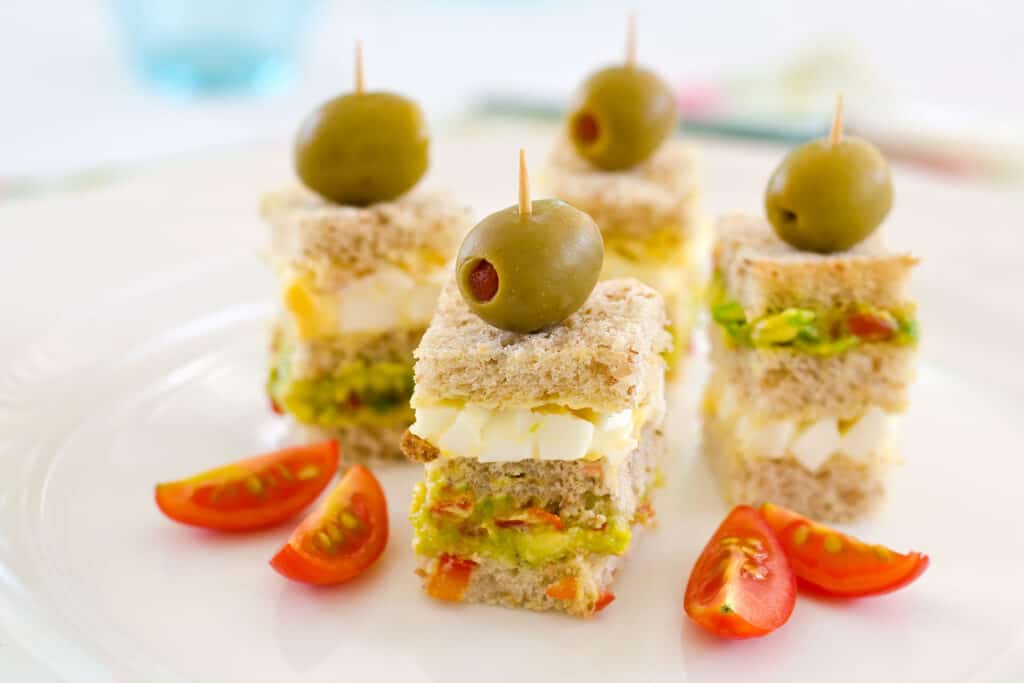 Triple |Video-Recipe| Avocado+Egg Peru Sandwich - Tia Clara