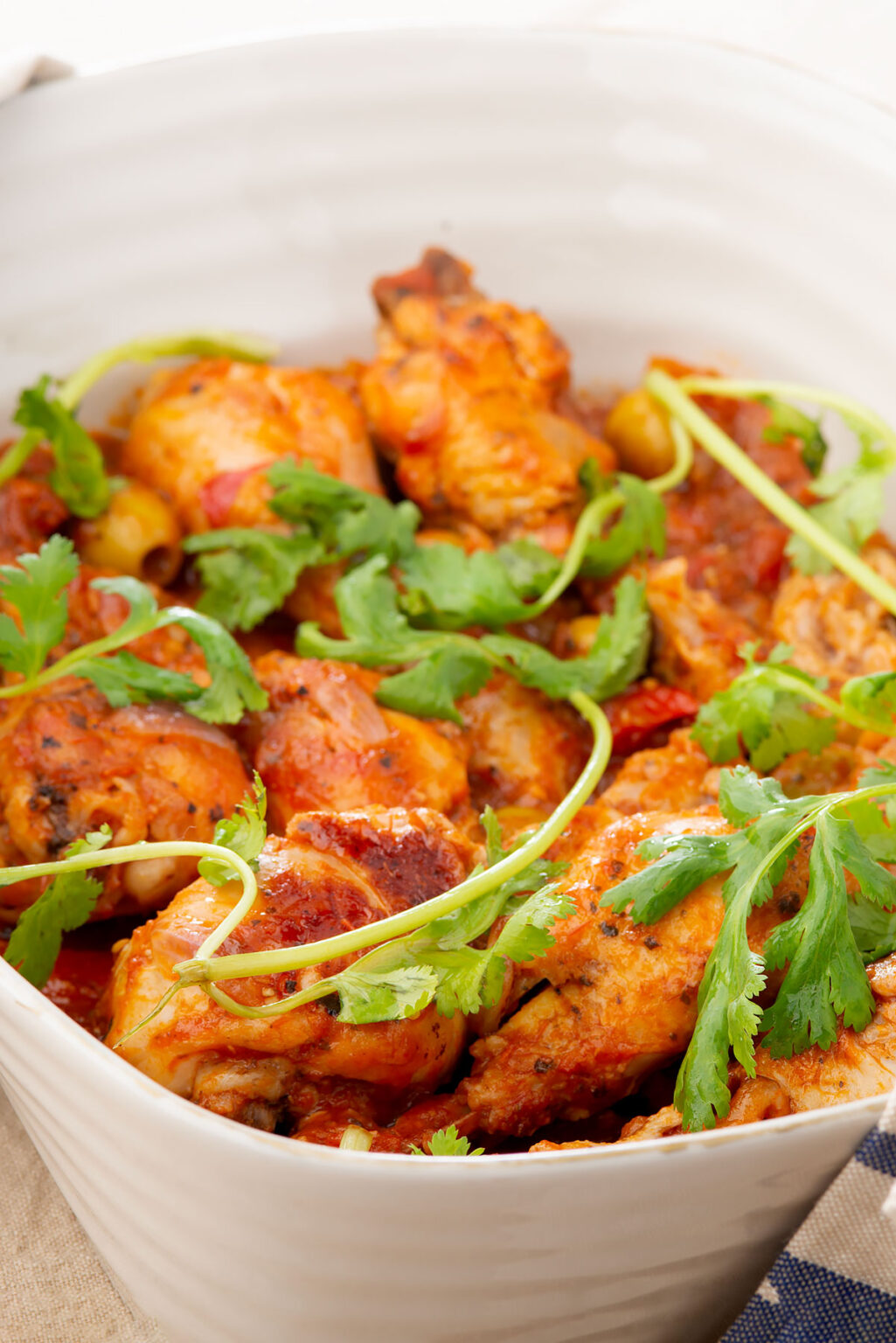 Pollo en Salsa de Tomate [Paso a Paso] - Tia Clara